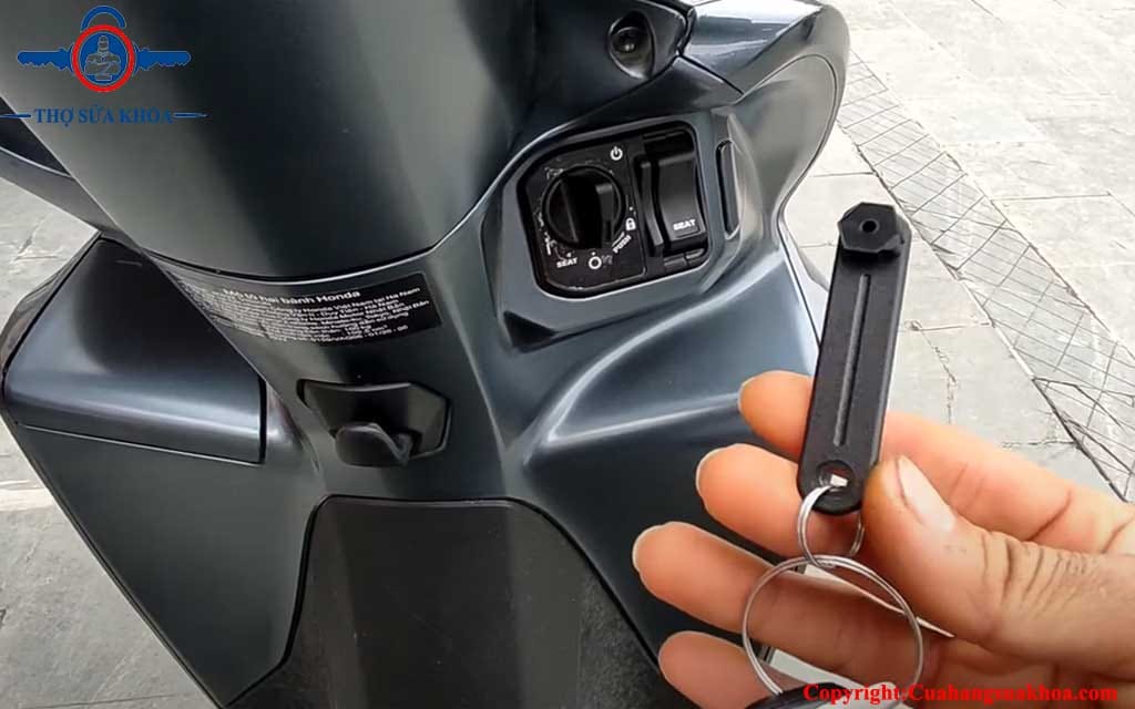 Cách sử dụng chìa khóa Xe Sh Mode thông minh Smartkey đời mới nhất